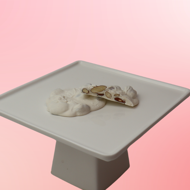 White Chocolate Almond Clusters (2 PACK- 4 OZ) – candytownusa